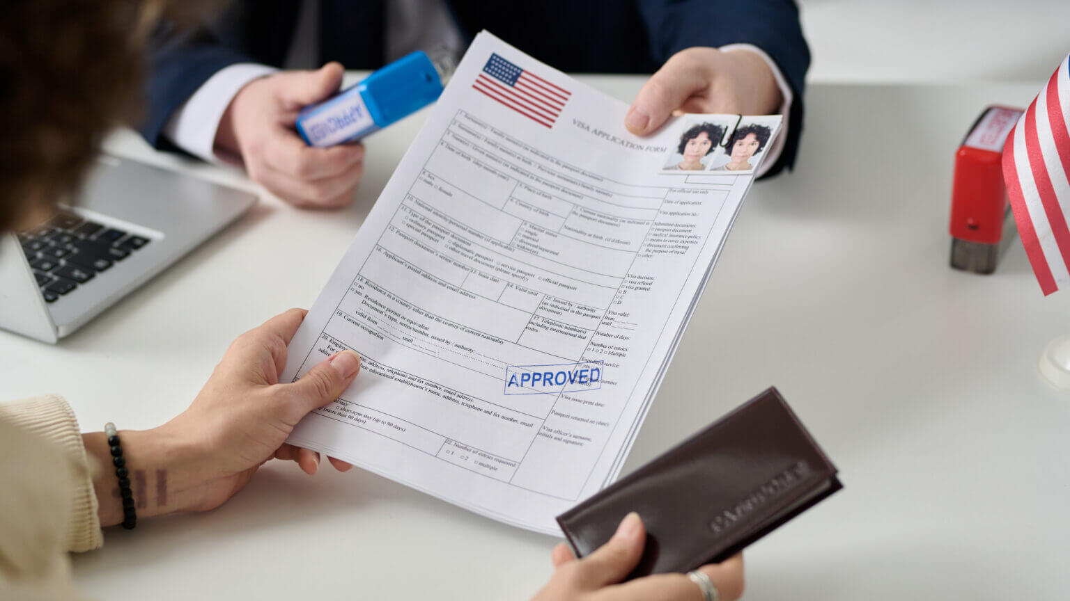 Guía completa sobre la Visa EB2 NIW - Visa Franchise